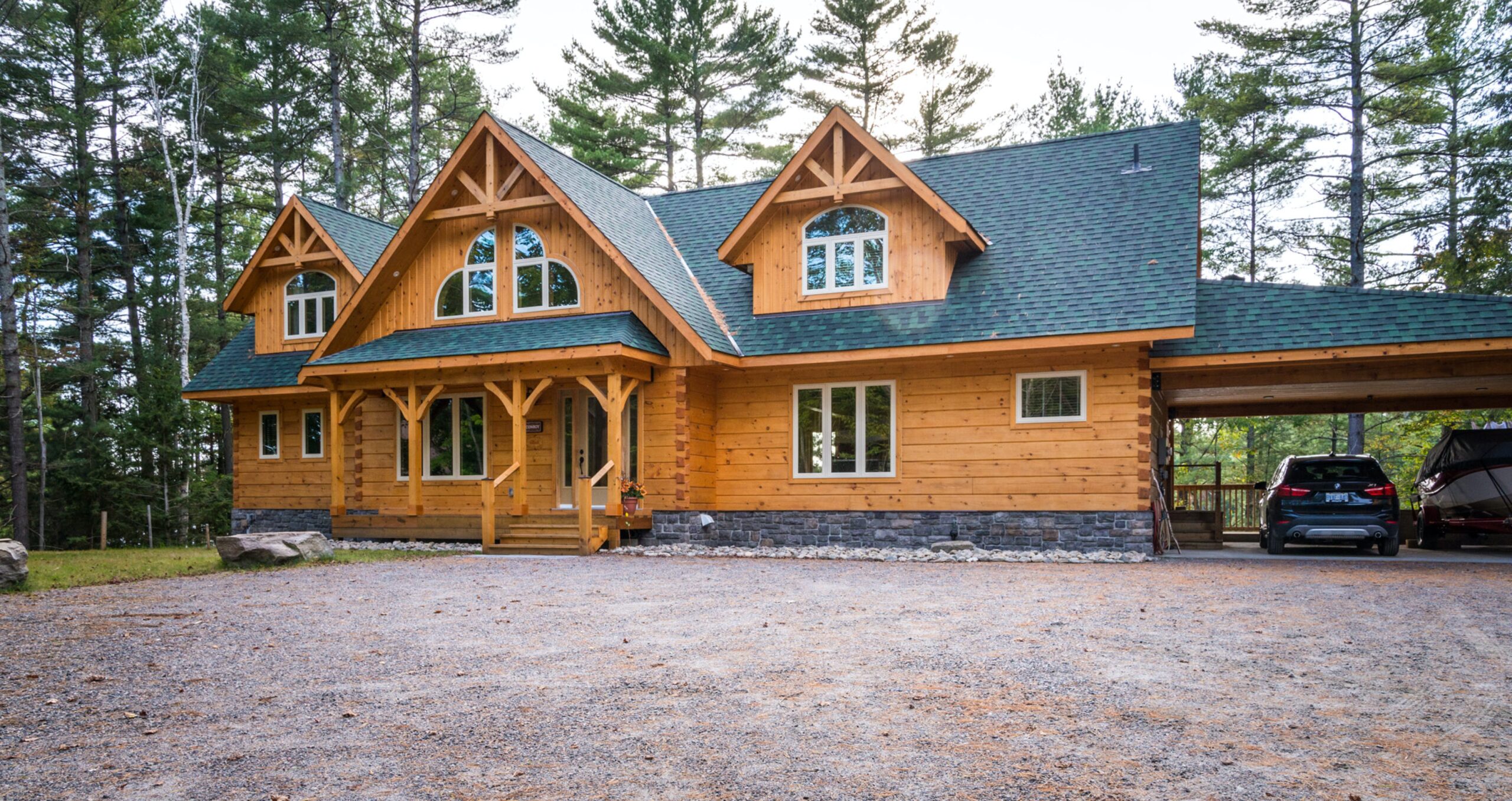 A Classic Log Cottage Comes to Life - 1867 Confederation Log and Timber ...